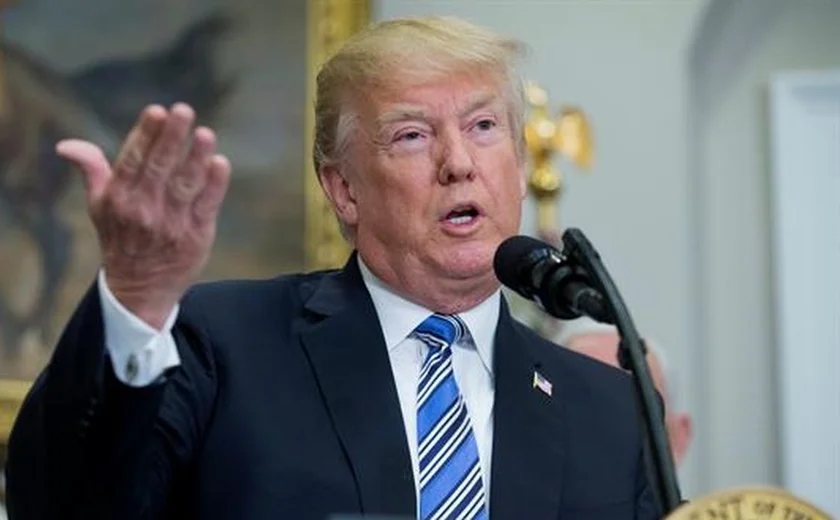 Trump critica Irã e exige evacuação de Teerã em meio a crise nuclear ...