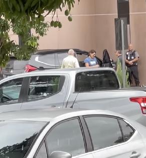 Visita de Michelle e Laura Bolsonaro ao ex-presidente ocorre em meio a ...